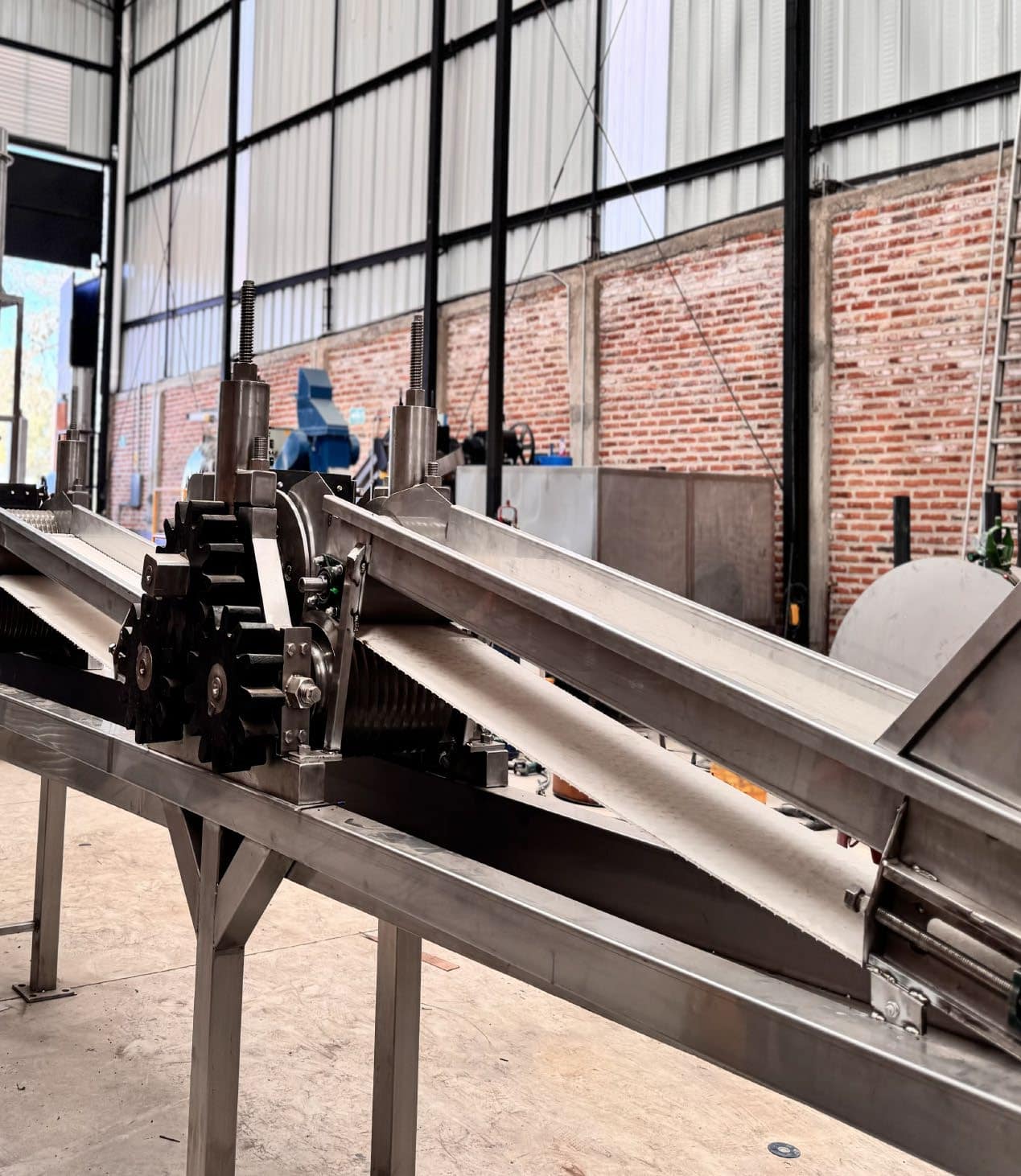 Continuous columns distillation system | Custom designed columns